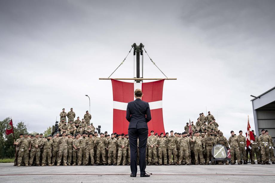 Danmark förbinder sig att ge 632 miljoner dollar i militärt bistånd ...