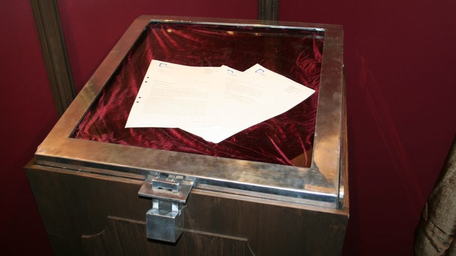 Notch visar upp Bethesda-brev - Scrolls - Gamereactor