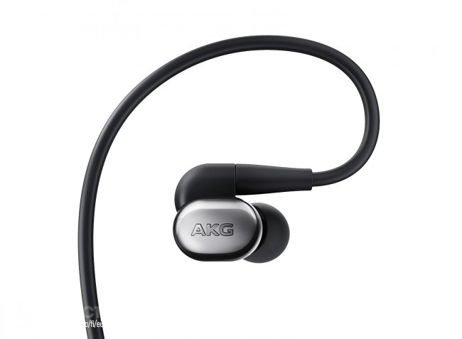 AKG N40