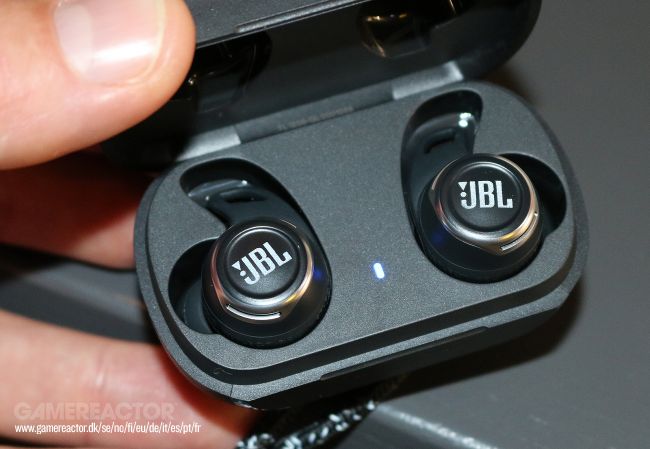 JBL Reflect Flow Pro