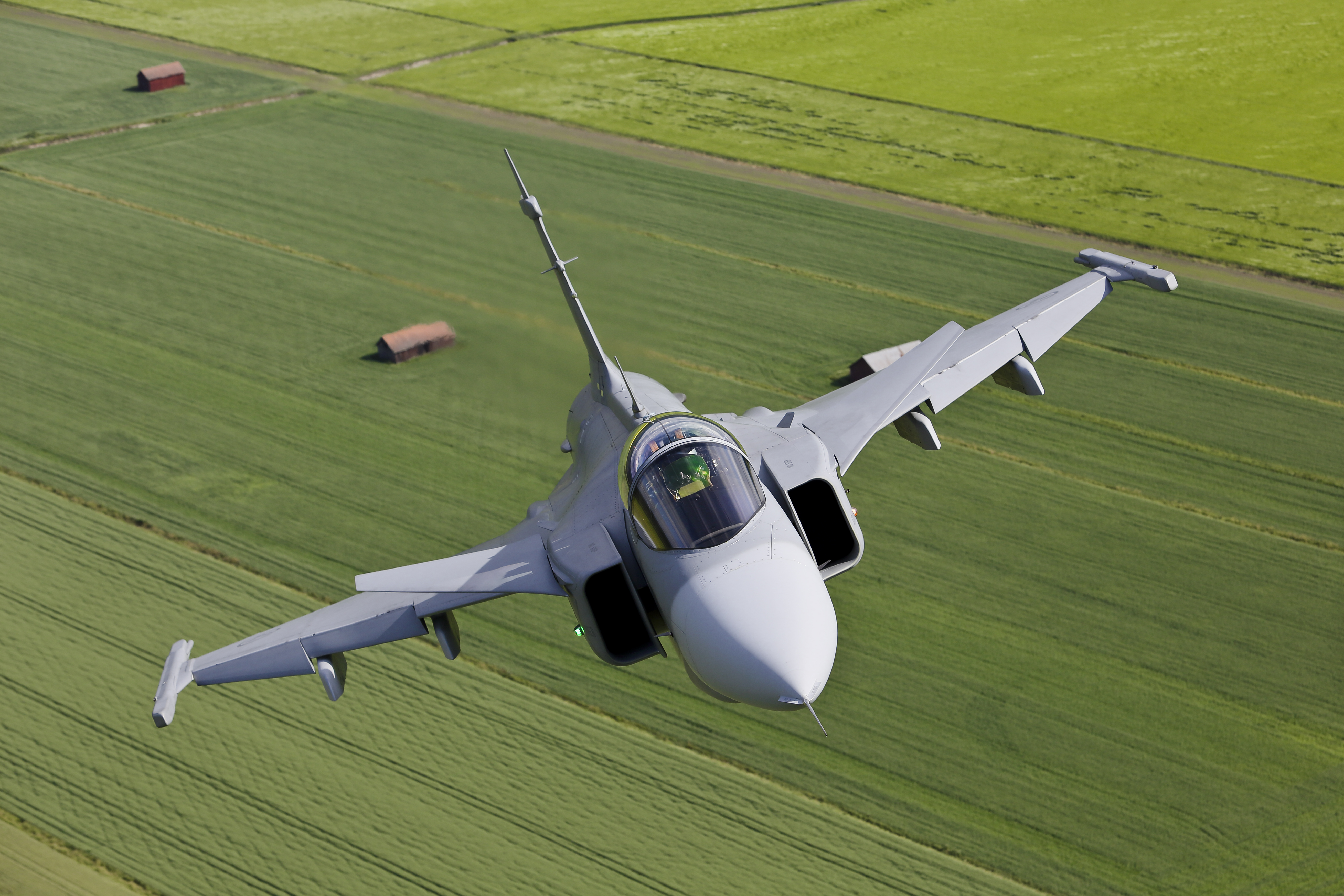 Sveriges JAS 39 Gripen-plan gör debut i Nato - - Gamereactor