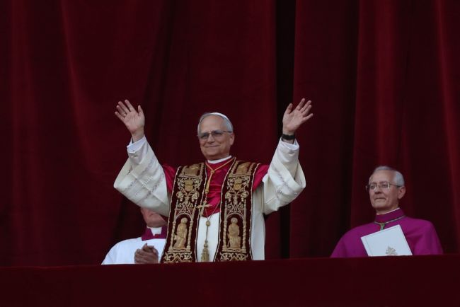 Påven Leo XIV erbjuder Vatikanen medling i globala konflikter ...
