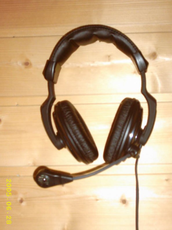 Ultrasone HS-75 - Gamereactor Sverige