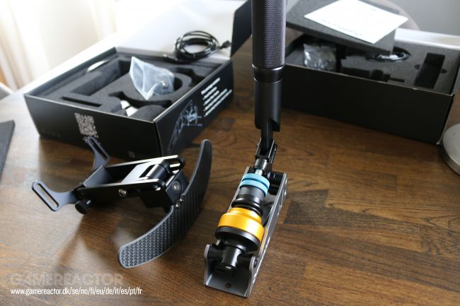 Vi packar upp Sim-Labs Push/Pull Rally Shifter - - Gamereactor